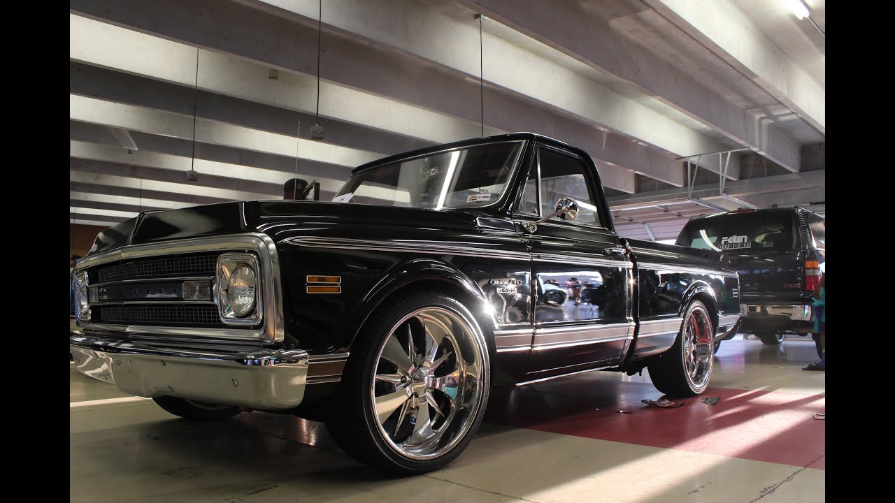 C-10 on 22" Billets - YouTube
