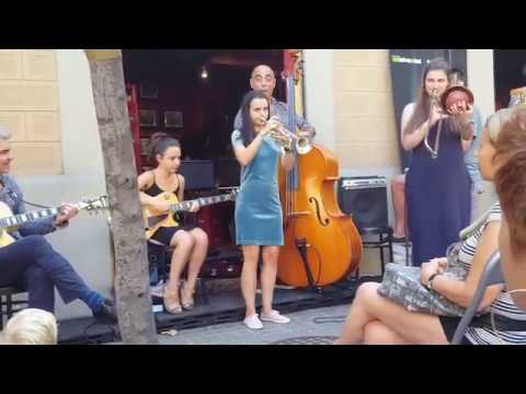 ON THE SUNNY SIDE OF THE STREET - Bar Colombia, Sant Andreu, Joan Chamorro, Andrea Motis, Sept. 2019