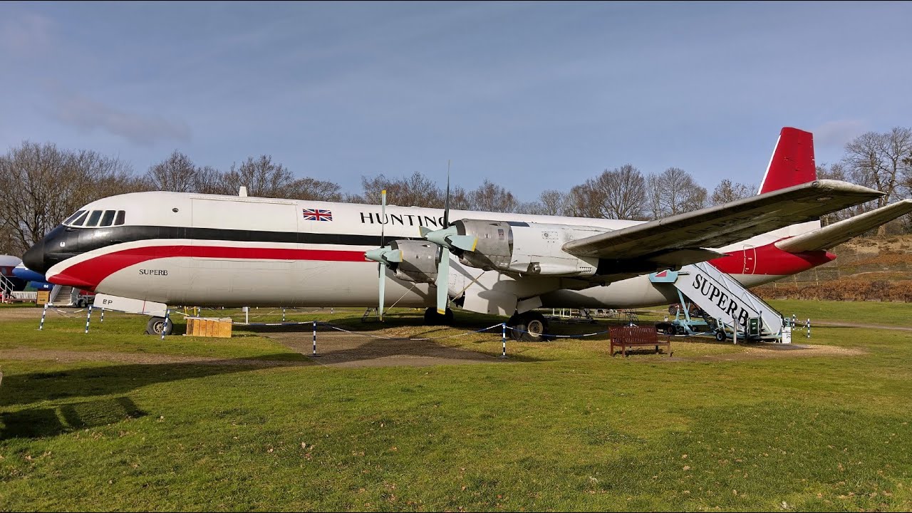 Hunting Cargo Airlines Vickers Vanguard {G-APEP} Guided tour at Brooklands Museum, Weybridge ...