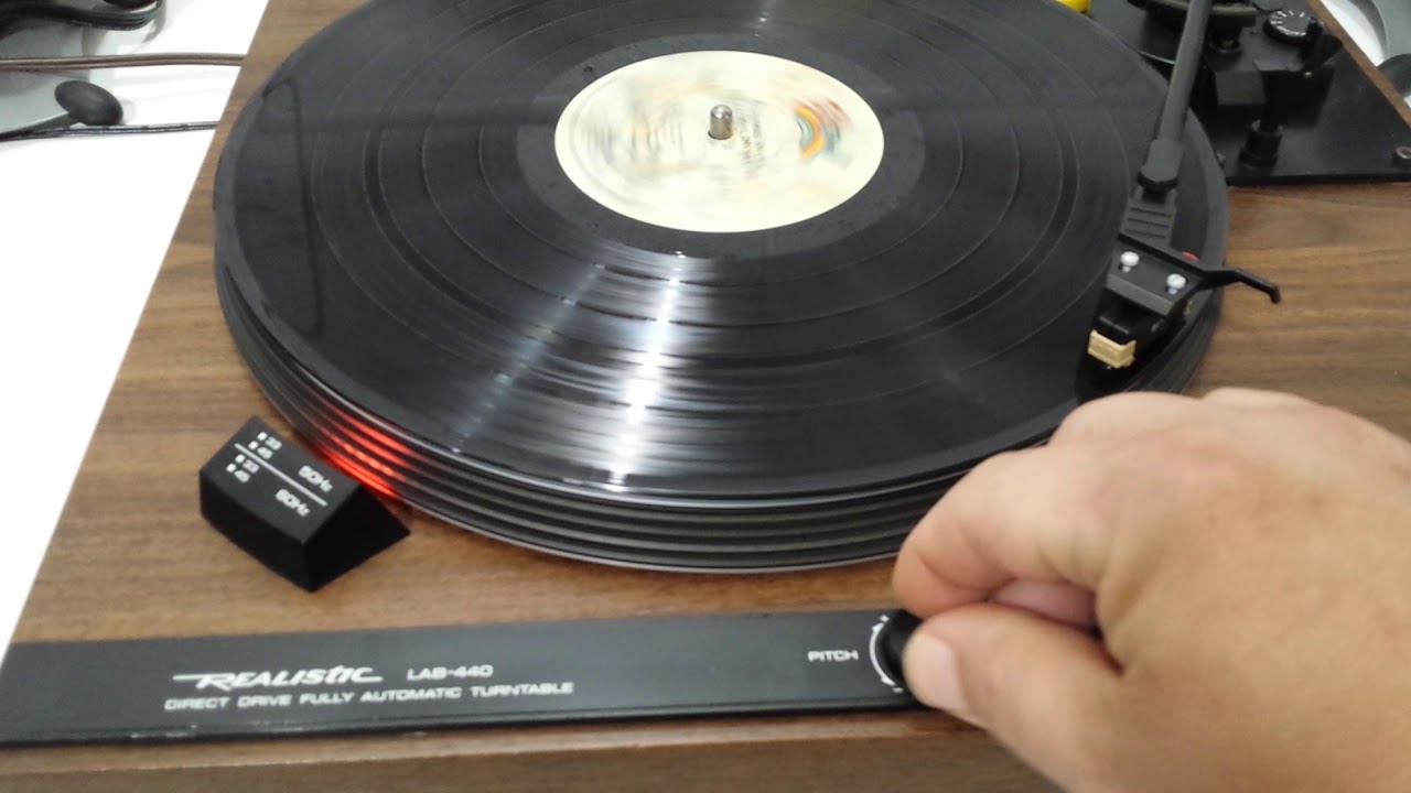 Realistic Lab-440 vintage direct drive turntable demo - YouTube