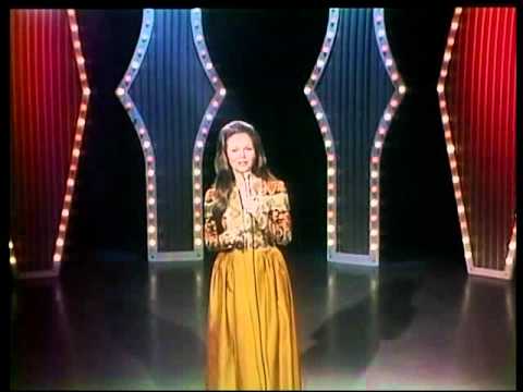Jeannie C Reilly Why Me Lord - YouTube