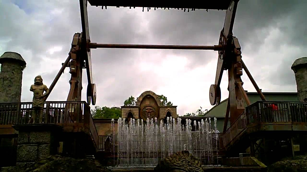 KIngs Dominion ride "The Crypt" - YouTube