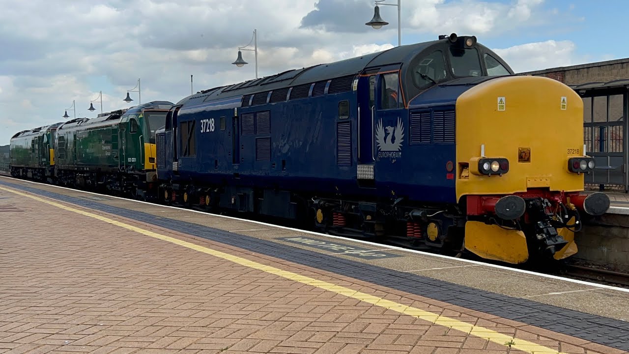 37218 + 93001 + 93002 ROG pass through Mansfield Railway station - YouTube