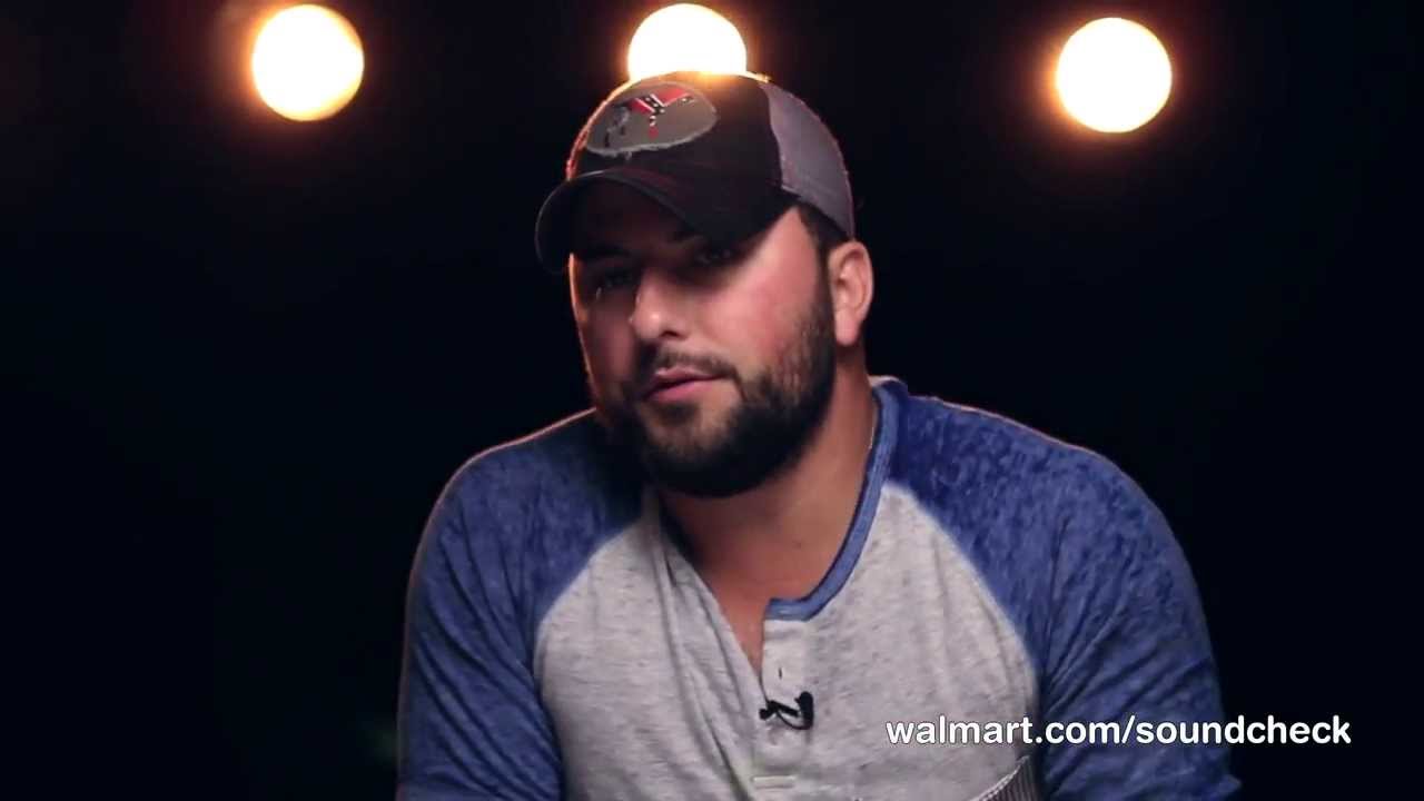 Tyler Farr Tells Us His Favorite Song on 'Redneck Crazy' - YouTube