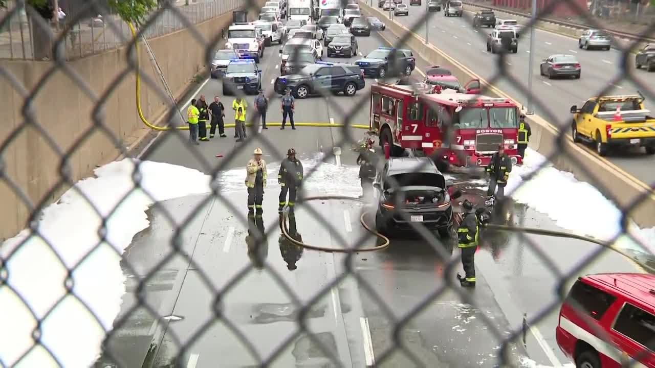 Electric car fire closes westbound side of Mass Pike in Boston - YouTube