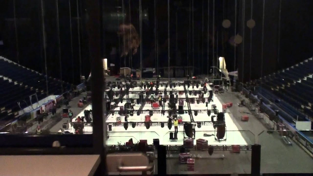 Hamburg VIP lounge O2 World Arena - YouTube