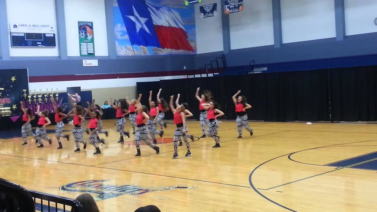 Royals Dance Team Pom Routine - YouTube