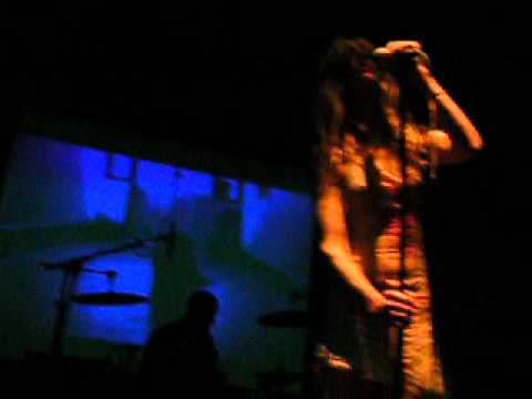 Queenadreena - 1 beginning and kitty collar tight @ ICA London - 22/3/2005