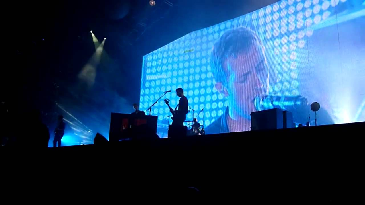 Coldplay Munich 2009 Fix you - YouTube