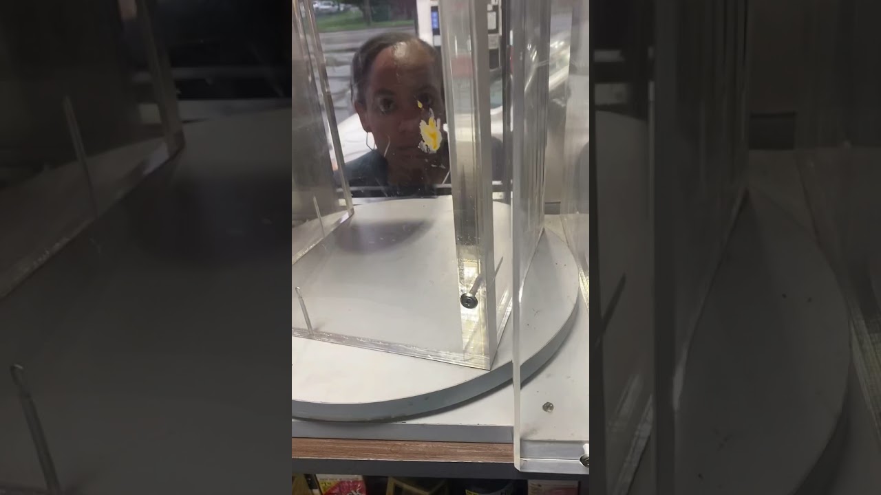Pissing Off Drunk Customers In The Hood๐ญ๐ญ๐๐ Youtube