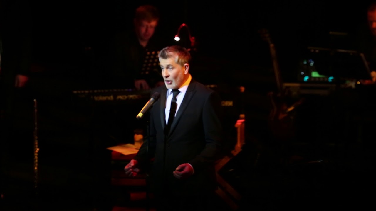 MARK TRUNDLE IN THE BORD GAIS - YouTube