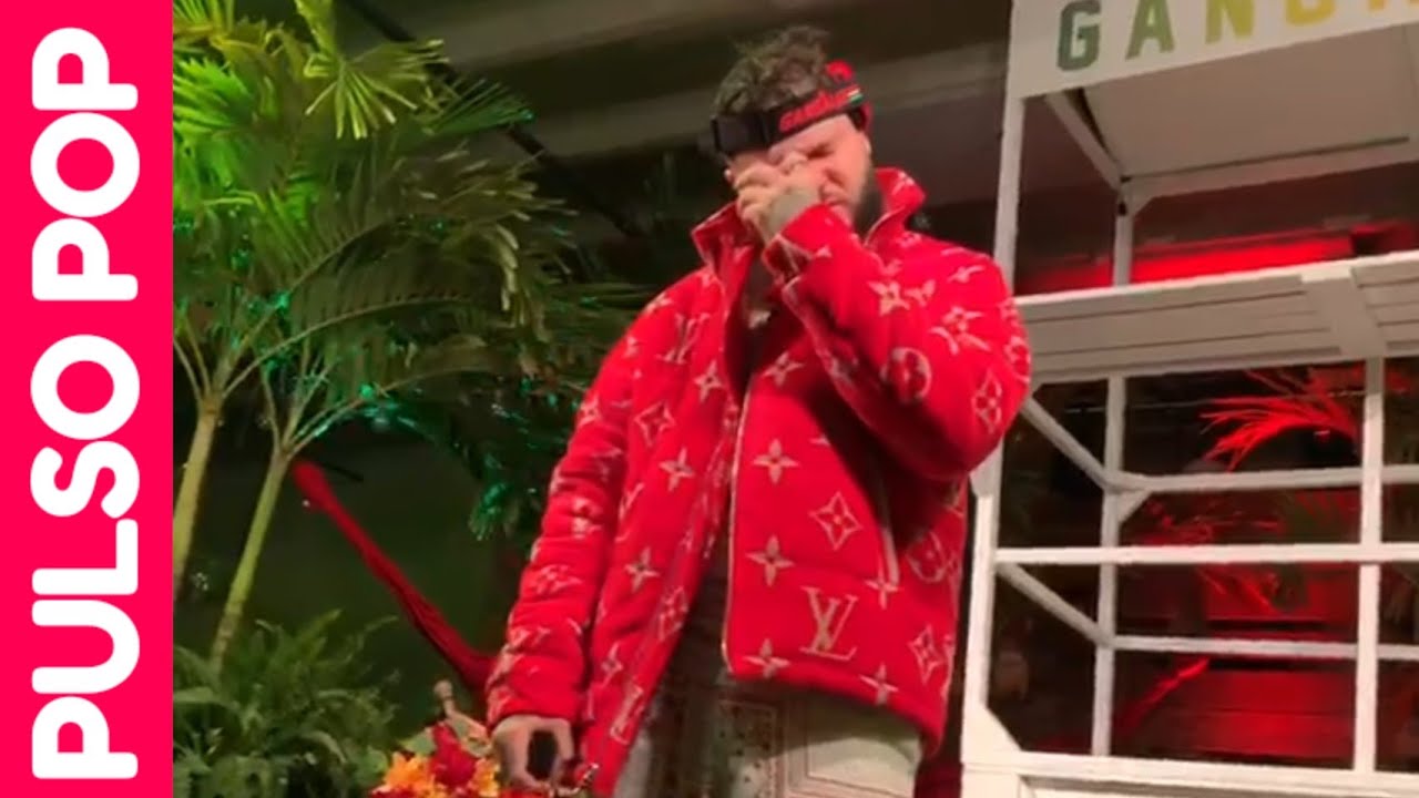 FARRUKO rompe en llantos durante el lanzamiento de su album GANGALEE ...