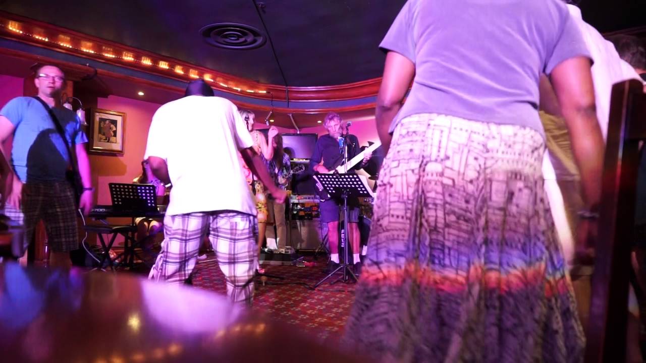 Bouncer@The Black Cat, Catford - Stir it Up - YouTube