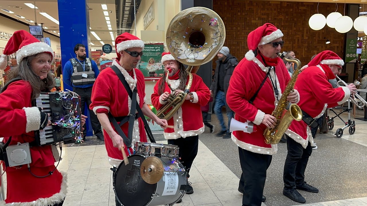 Santa Band Live Performance at Broadway Shopping Centre | Christmas in ...