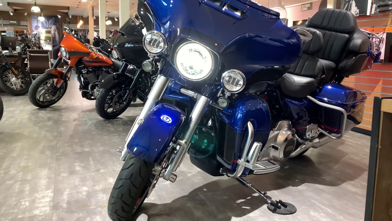 CVO LIMITED 2020 Harley-Davidson Moonlight Blue & Deep Sea Blue - YouTube