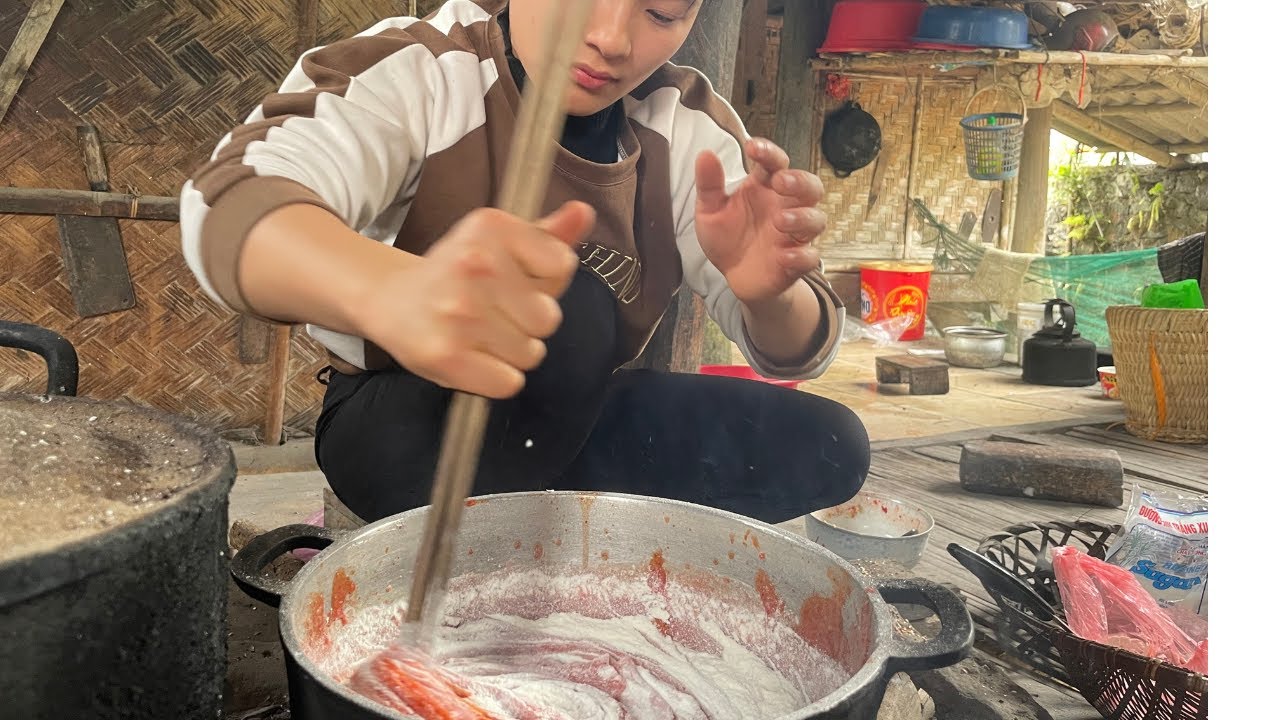 The Famous and Delicious Food: Gac Ginger Sticky Rice Bar - YouTube