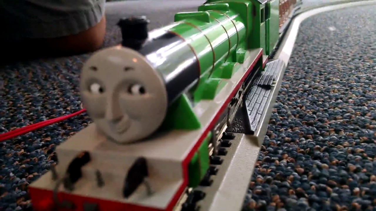 Bachmann Henry The Green Engine Review & Run! - YouTube