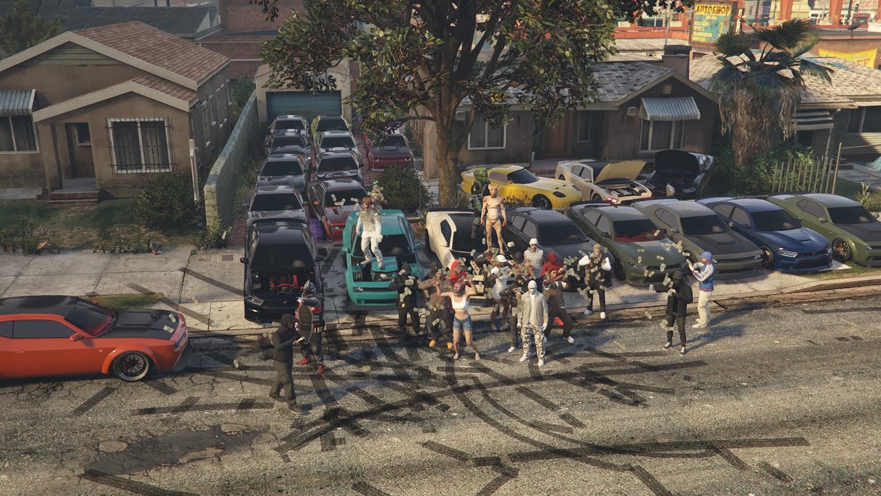 BEST GTA 5 COMMUNITY IS BACK! TAKING OVER - YouTube
