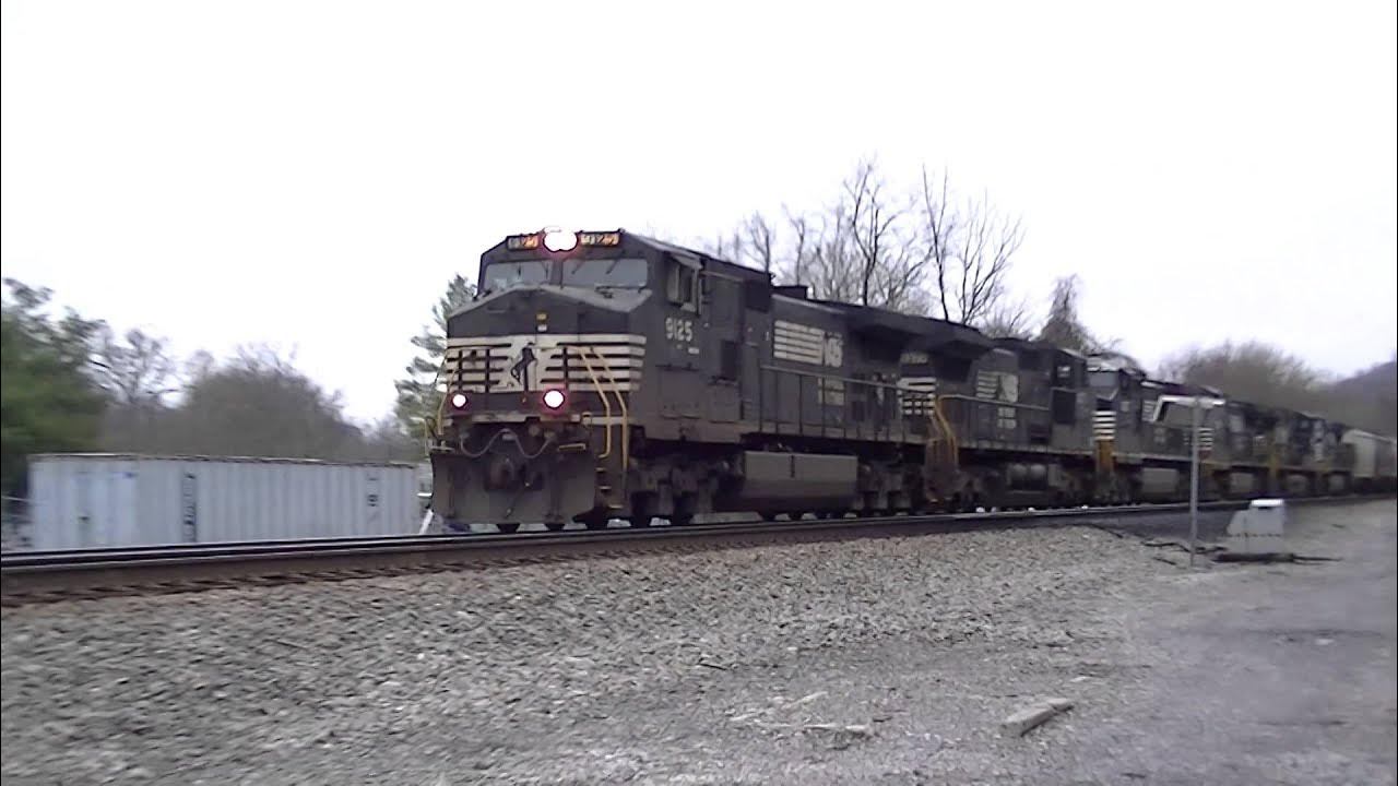 6 Motor Lashup on NS 38Q at Elliston, VA - YouTube