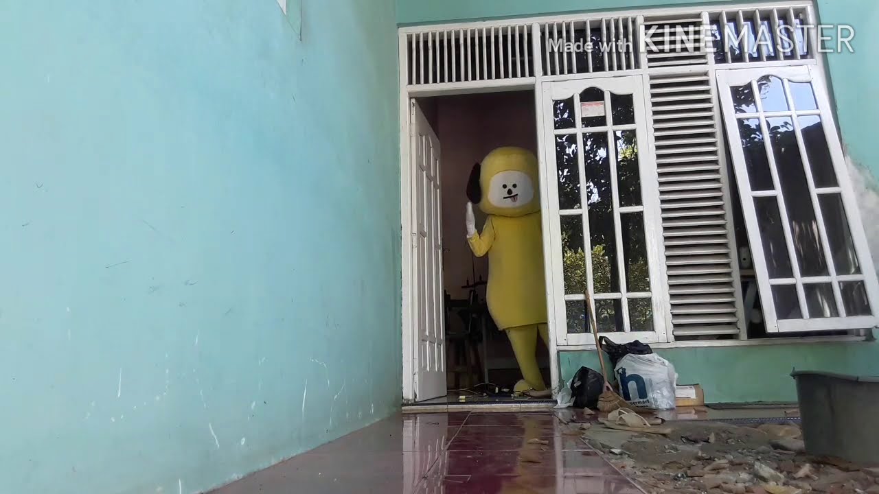 Mascot badut chimmy bt21 terlincah - YouTube