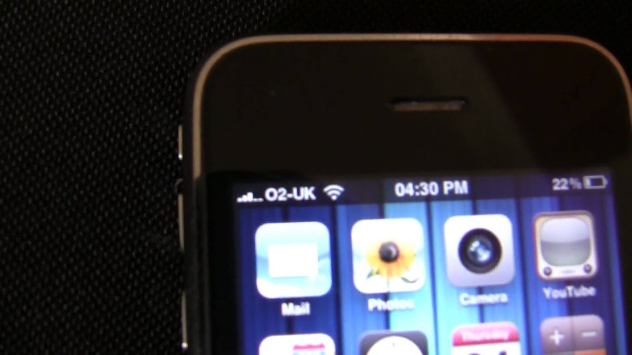 iphone 3gs with the same signal loss problems as the iphone 4, maybe ...