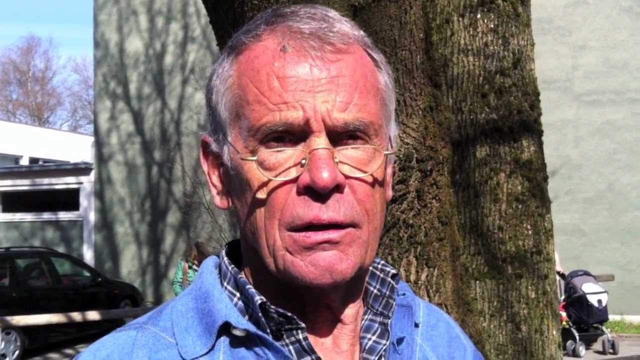 Computerkurs für Senioren - Uwe Raabe über Computer-Erklärbär Giorgio ...