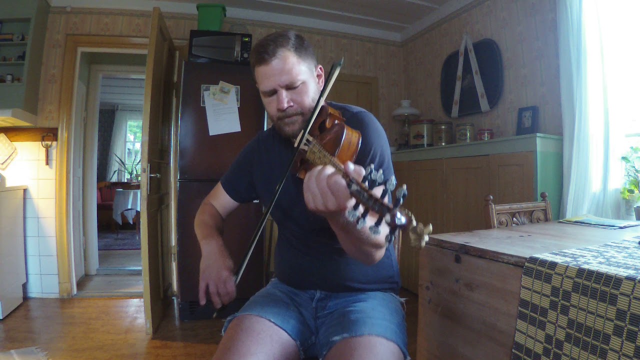Haugelåten efter J Dahle - Daniel Hedman (hardingfele) - YouTube