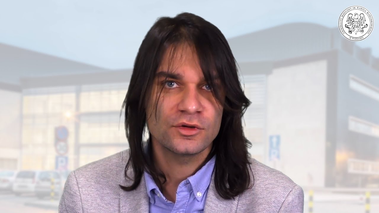 Koronawirus okiem naukowca - dr hab. Piotr Rzymski - YouTube