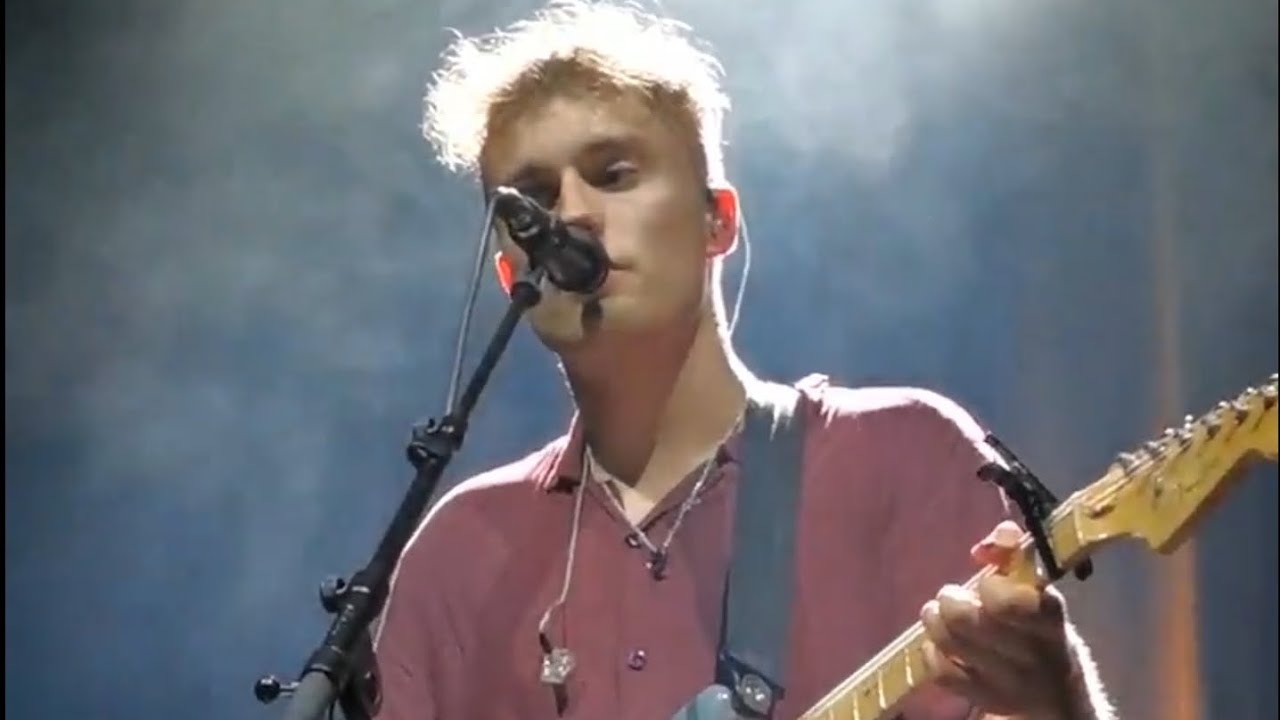 Sam Fender - Dancing In The Dark (Bruce Springsteen cover) Bristol o2 ...
