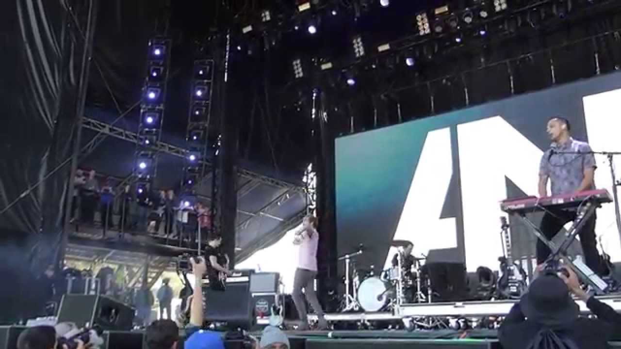 AWOLNATION - People (Voodoo Fest 11.02.14) HD - YouTube