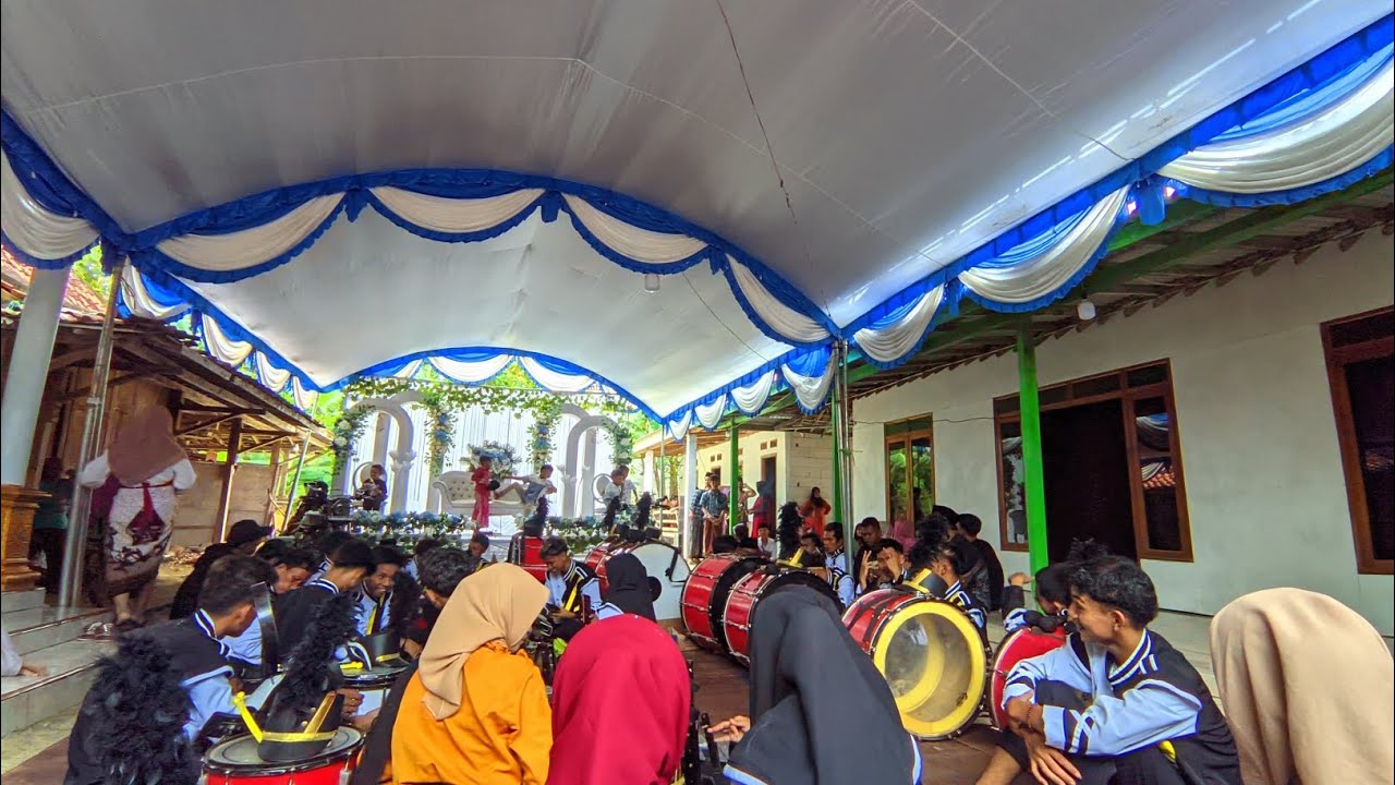 SHOW DHURIN BARAT - DIVA JAYA - YouTube