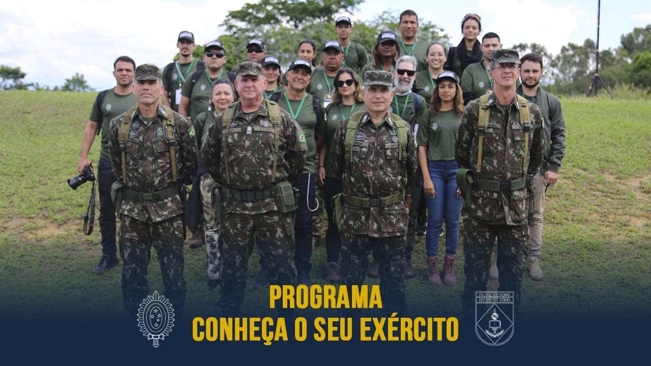 Programa "Conheça o seu Exército" realizado na Academia Militar das ...