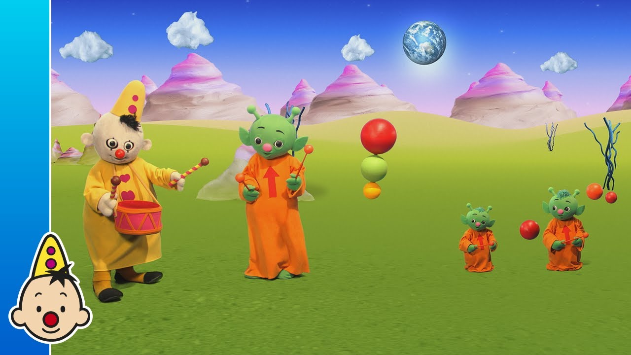 Bumba speelt trom in de ruimte - Bumba | Aflevering - YouTube
