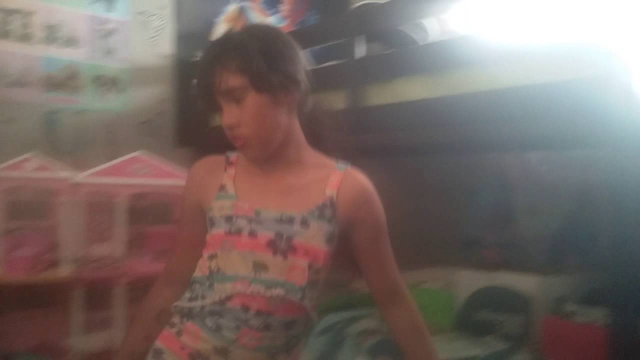 Bella and mireyda - YouTube
