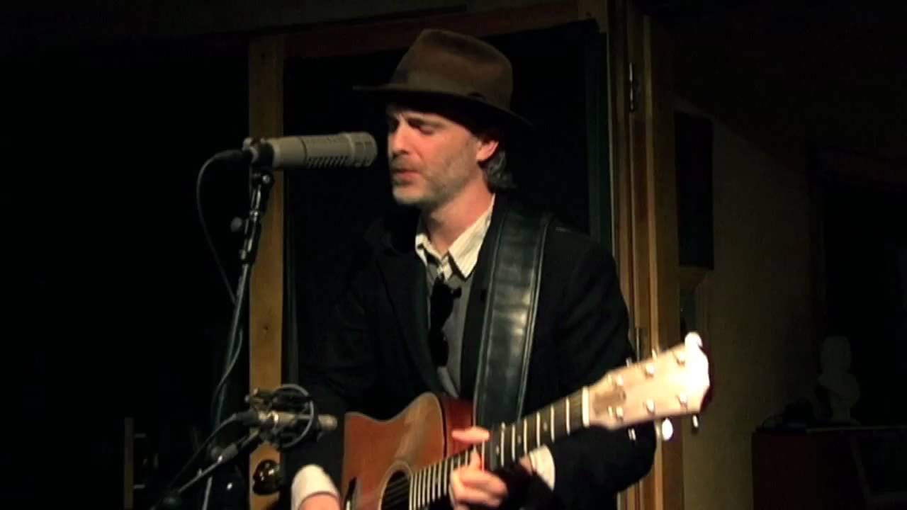 Travis - "Driftwood" - Lake Fever Sessions Acordes - Chordify