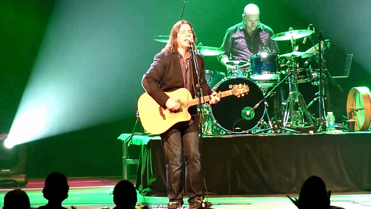 Great Big Sea performing A Boat Like Gideon Brown @ Moncton Casino ...