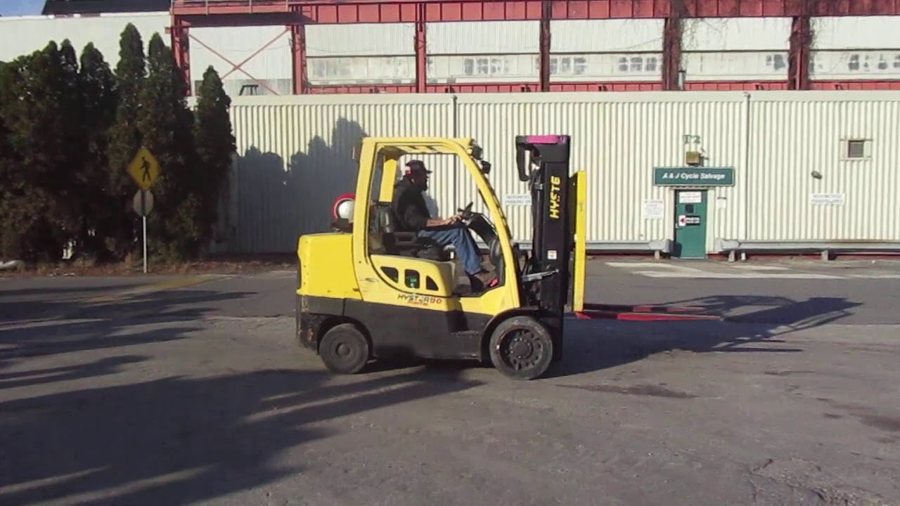 Hyster S80 Forklift - YouTube