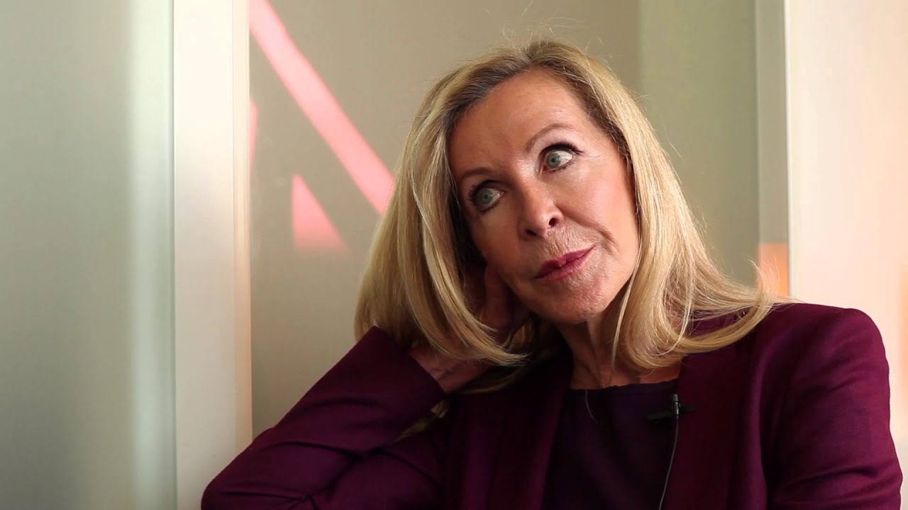 Elisabeth Metzger, une carrière dédiée à Clarins - YouTube