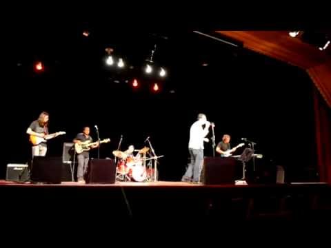 Andrea Doria com a Banda Som na Caneca - YouTube