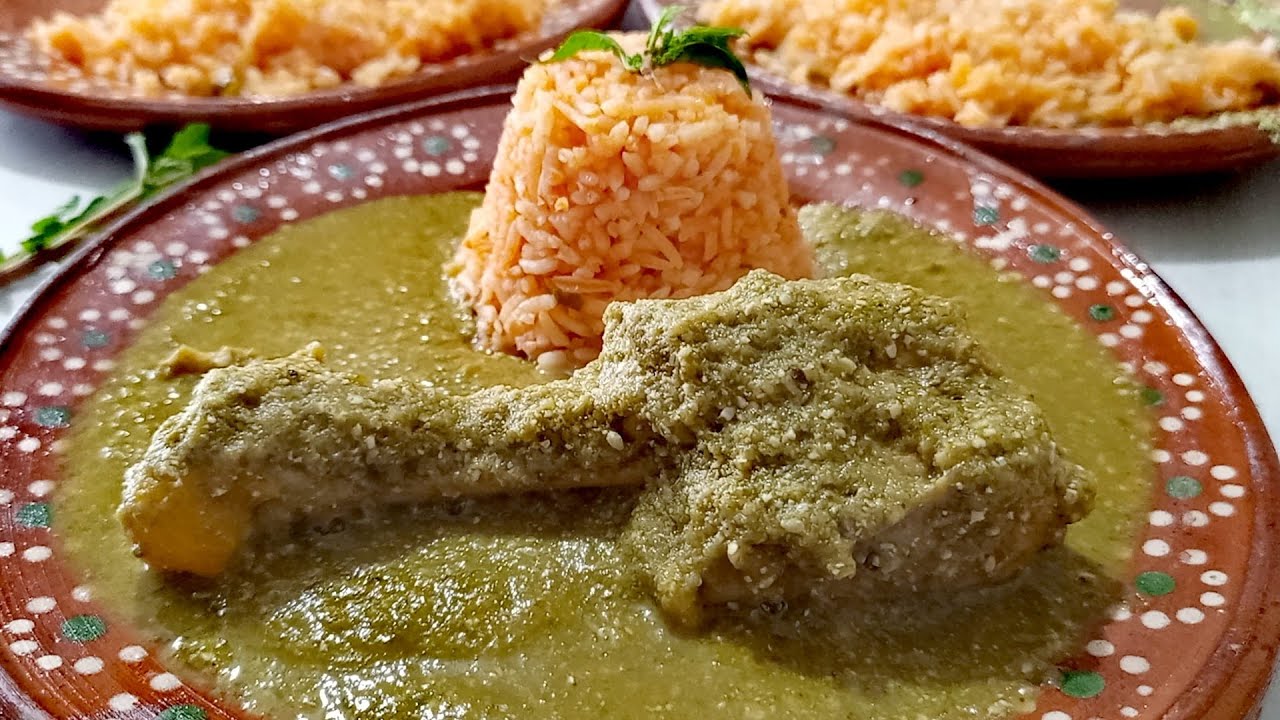 COMIDA DE RANCHO POLLO EN MOLE VERDE 🍴😋🇲🇽!!//Cris en la Cocina - YouTube