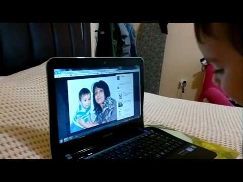 Dünyanın EN Tatlı Bebeği Annesini Pc de Görünce :))