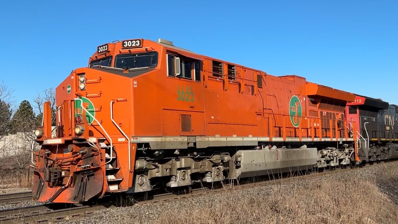 CN Train 421 Mainway Crossing Mile 46 CN Halton Subdivision February 10, 2024 - YouTube