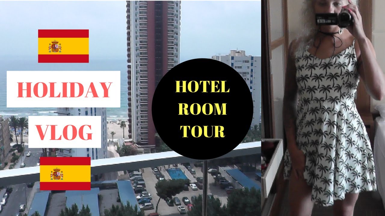 HOLIDAY VLOG | Day 1 | Hotel Room Tour - YouTube