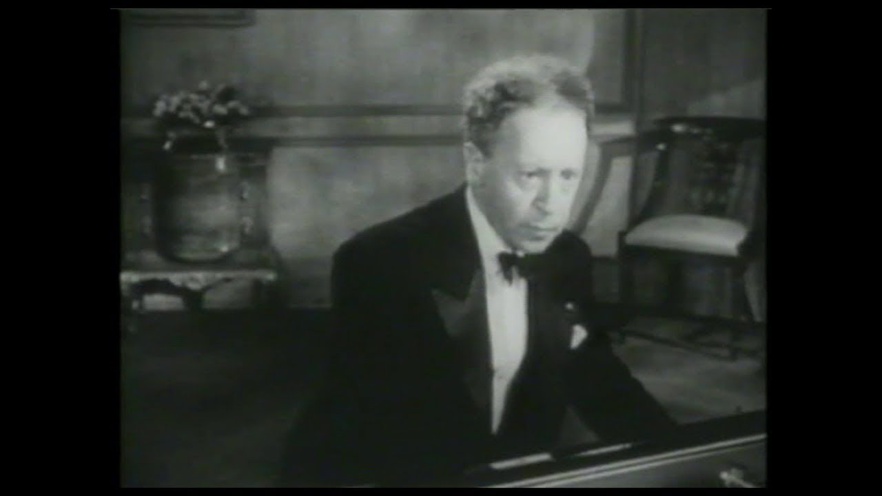 Arthur Rubinstein plays Chopin (1953) - YouTube