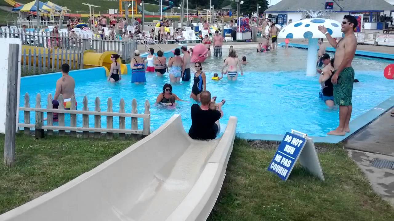 Sliding with daddy at Magic Mountain NB - YouTube