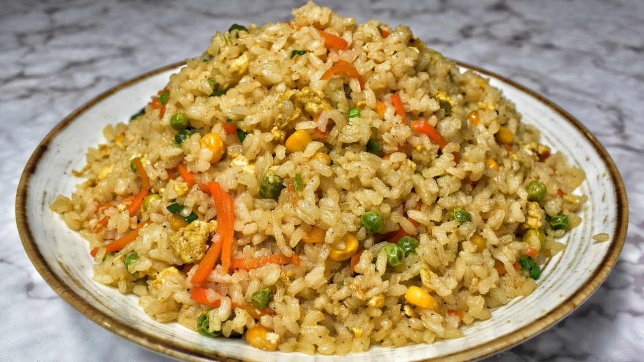 Chinese Takeout Style Fried Rice - YouTube
