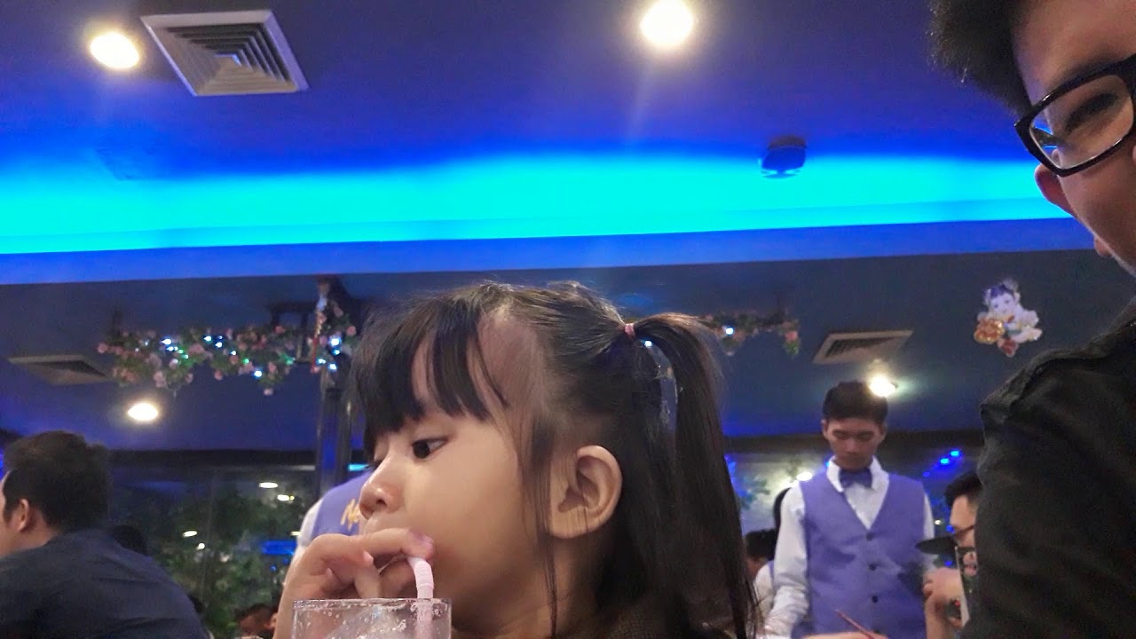 Tutorial makan yang benar 😂 - YouTube