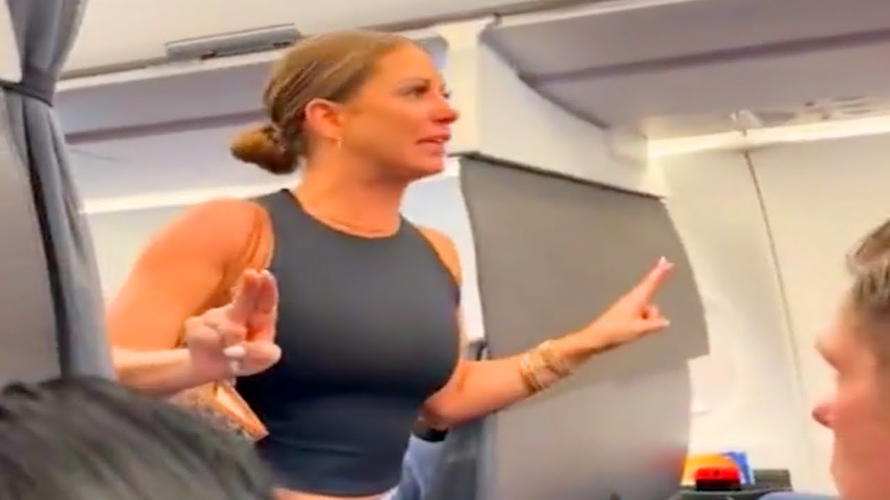 Woman Screaming on Plane Now Missing - YouTube