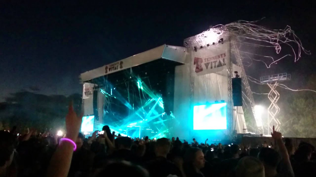 Calvin harris open wide/C.U.B.A at Belfast - YouTube