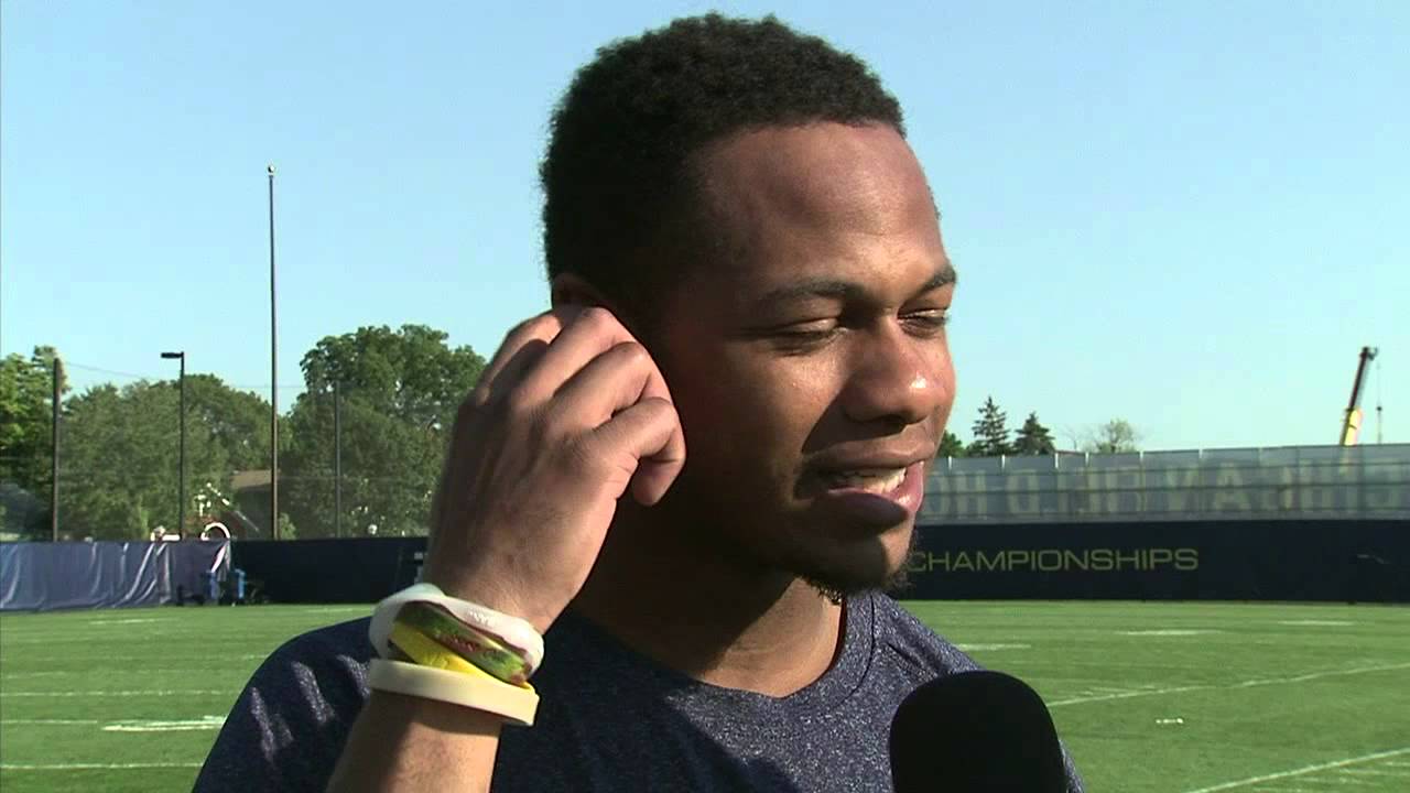 Roy Roundtree Fall Tour Interview - YouTube